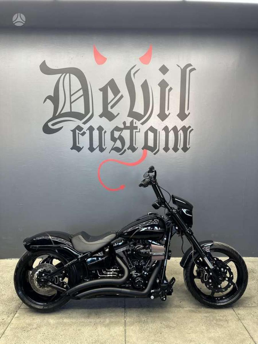 Harley-Davidson Breakout 2017 Kauņa, ar dzinēja tilpumu 1.80 L un nobraukumu 9 tūkst. km par 18500 €, foto 1 vietnē AUTOMOTO.COM.LV
