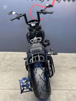 Harley-Davidson Breakout 2017 Kauņa, ar dzinēja tilpumu 1.80 L un nobraukumu 9 tūkst. km par 18500 €, foto 6 vietnē AUTOMOTO.COM.LV