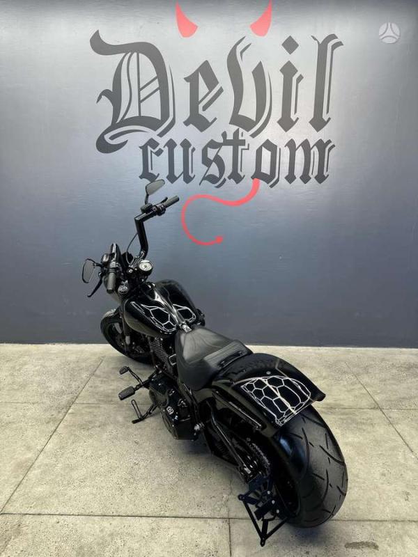 Harley-Davidson Breakout 2017 in Kaunas, with an engine capacity of 1.80 L and mileage of 9 thousand km for 18500 €, photo 8 on AUTOMOTO.COM.LV