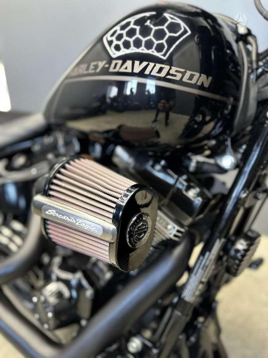 Harley-Davidson Breakout 2017 Kauņa, ar dzinēja tilpumu 1.80 L un nobraukumu 9 tūkst. km par 18500 €, foto 18 vietnē AUTOMOTO.COM.LV