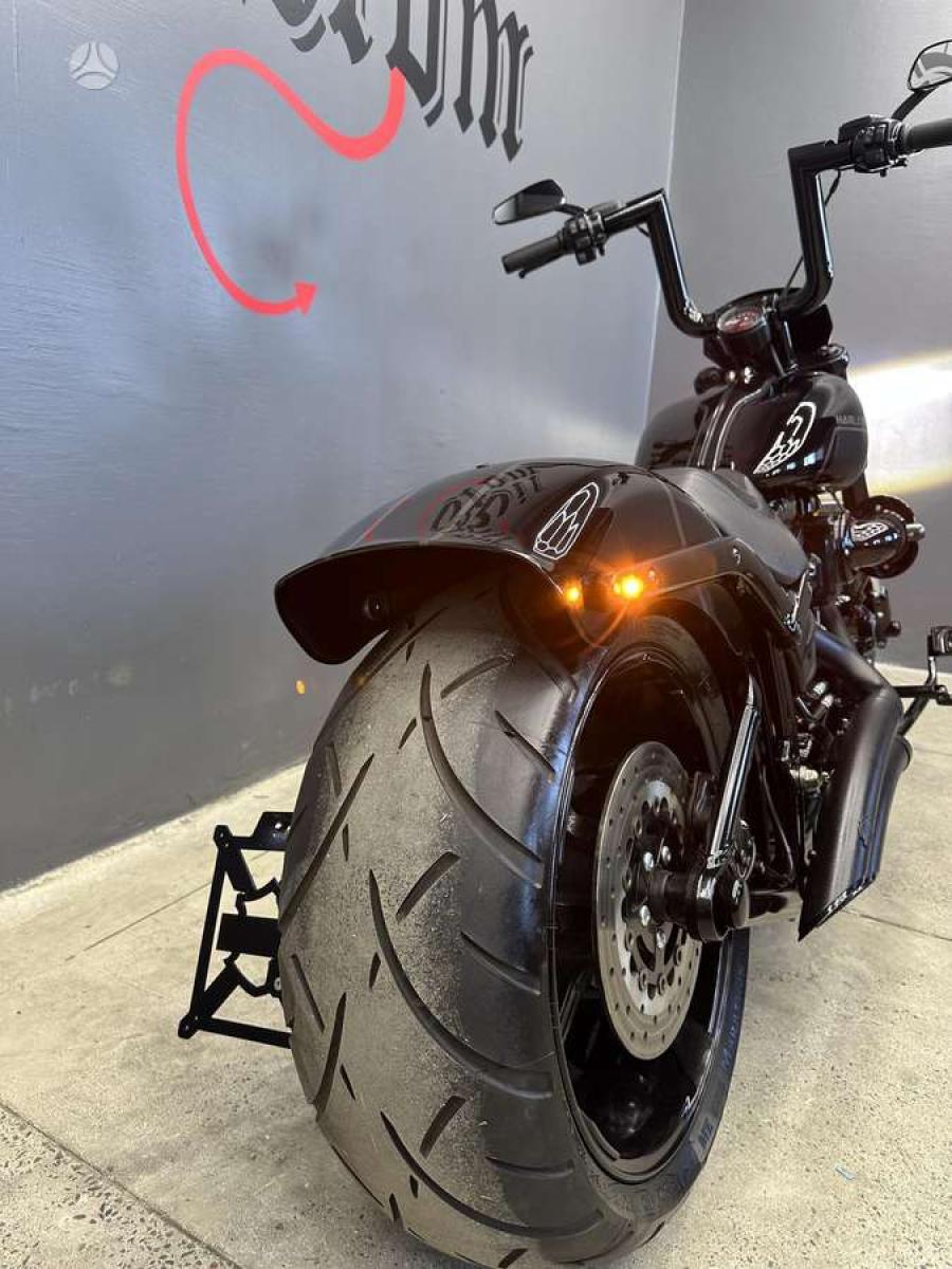 Harley-Davidson Breakout 2017 Kauņa, ar dzinēja tilpumu 1.80 L un nobraukumu 9 tūkst. km par 18500 €, foto 22 vietnē AUTOMOTO.COM.LV