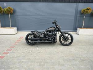 Harley-Davidson Breakout 2018 in Siauliai, with an engine capacity of 17.50 L and mileage of 13 thousand km for 17600 €, photo  on AUTOMOTO.COM.LV