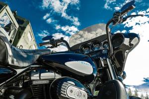 Black Harley-Davidson CVO 2007 in Klaipeda, with an engine capacity of 1.80 L and mileage of 31 thousand km for 14000 €, photo 9 on AUTOMOTO.COM.LV