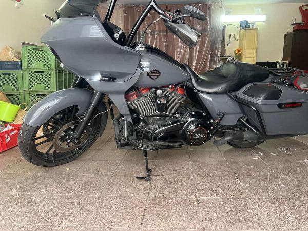 Harley-Davidson CVO 2018 in Klaipeda, with an engine capacity of 1.92 L and mileage of 21 thousand km for 19500 €, photo 1 on AUTOMOTO.COM.LV