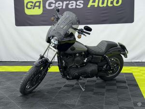 Черный Харли-Девидсон Dyna Street Bob 2004 в Вильнюс, объемом двигателя 1.45 л и пробегом 48 тыс. км за 8900 €, фото  на AUTOMOTO.COM.LV