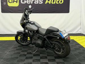 Black Harley-Davidson Dyna Street Bob 2004 in Vilnius, with an engine capacity of 1.45 L and mileage of 48 thousand km for 8900 €, photo 5 on AUTOMOTO.COM.LV