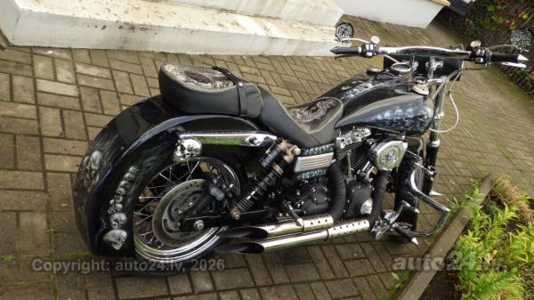 Black Harley-Davidson Dyna Street Bob 2005 in Tallinn, with an engine capacity of 1.45 L and mileage of 0 thousand km for 7500 €, photo 3 on AUTOMOTO.COM.LV