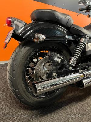 Melns Harley-Davidson Dyna Street Bob 2011 Tartu, ar dzinēja tilpumu 1.59 L un nobraukumu 17 tūkst. km par 9500 €, foto 5 vietnē AUTOMOTO.COM.LV