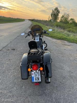 Melns Harley-Davidson Dyna Street Bob 2012 Kaišiadorys, ar dzinēja tilpumu 1.70 L un nobraukumu 37 tūkst. km par 9500 €, foto 1 vietnē AUTOMOTO.COM.LV