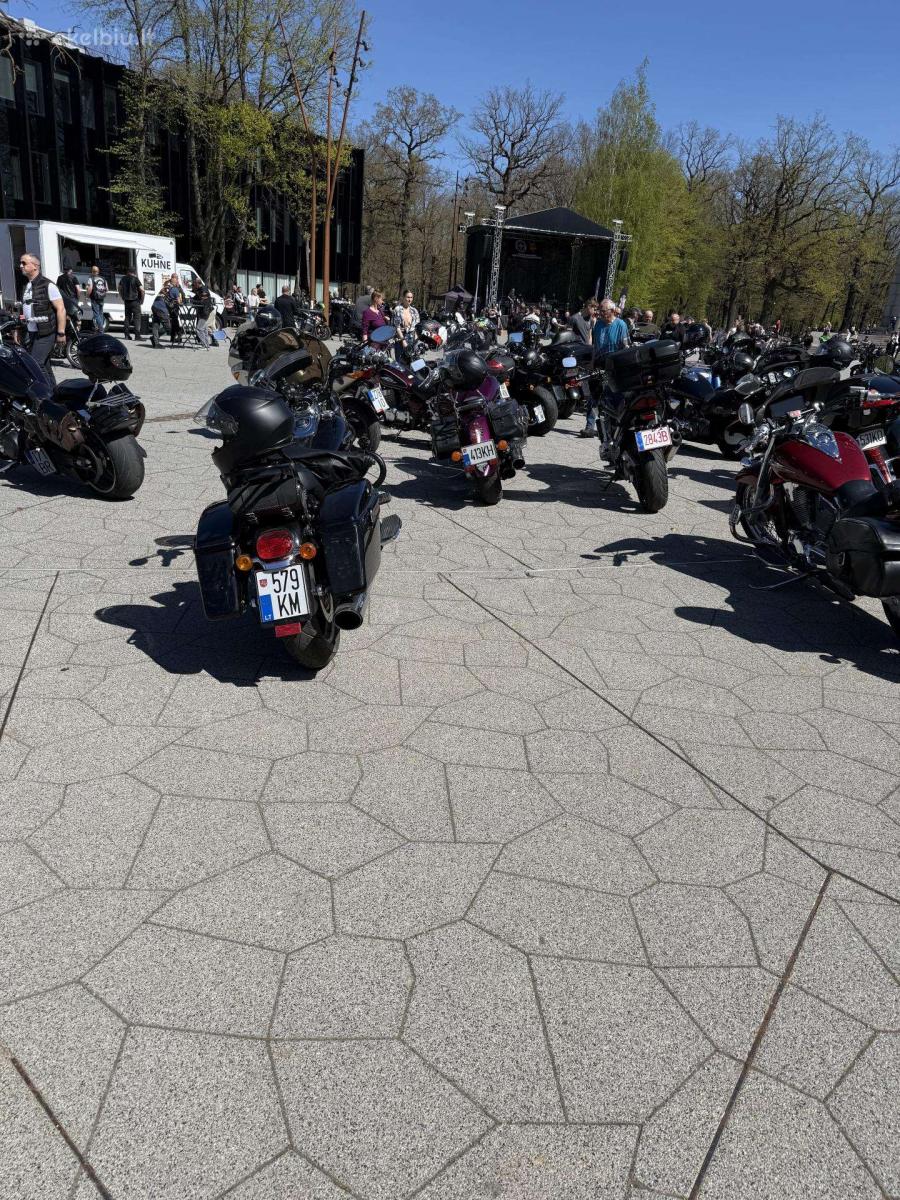Melns Harley-Davidson Dyna Street Bob 2012 Kaišiadorys, ar dzinēja tilpumu 1.70 L un nobraukumu 37 tūkst. km par 9500 €, foto 5 vietnē AUTOMOTO.COM.LV