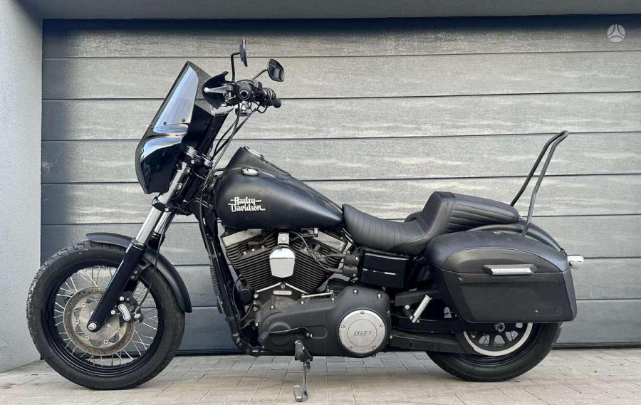 Melns Harley-Davidson Dyna Street Bob 2014 Viļņa, ar dzinēja tilpumu 1.69 L un nobraukumu 19 tūkst. km par 7495 €, foto 1 vietnē AUTOMOTO.COM.LV