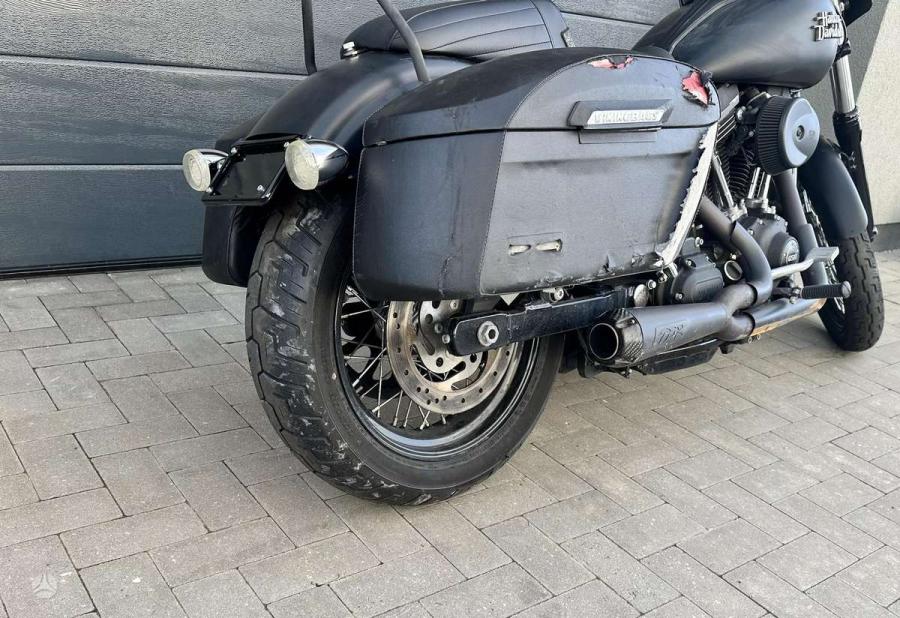 Melns Harley-Davidson Dyna Street Bob 2014 Viļņa, ar dzinēja tilpumu 1.69 L un nobraukumu 19 tūkst. km par 7495 €, foto 7 vietnē AUTOMOTO.COM.LV