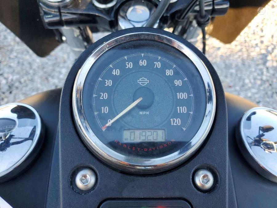 Melns Harley-Davidson Dyna Street Bob 2014 Viļņa, ar dzinēja tilpumu 1.69 L un nobraukumu 19 tūkst. km par 7495 €, foto 10 vietnē AUTOMOTO.COM.LV