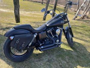Black Harley-Davidson Dyna Street Bob 2016 in Taurage, with an engine capacity of 1.69 L and mileage of 15 thousand km for 7499 €, photo  on AUTOMOTO.COM.LV