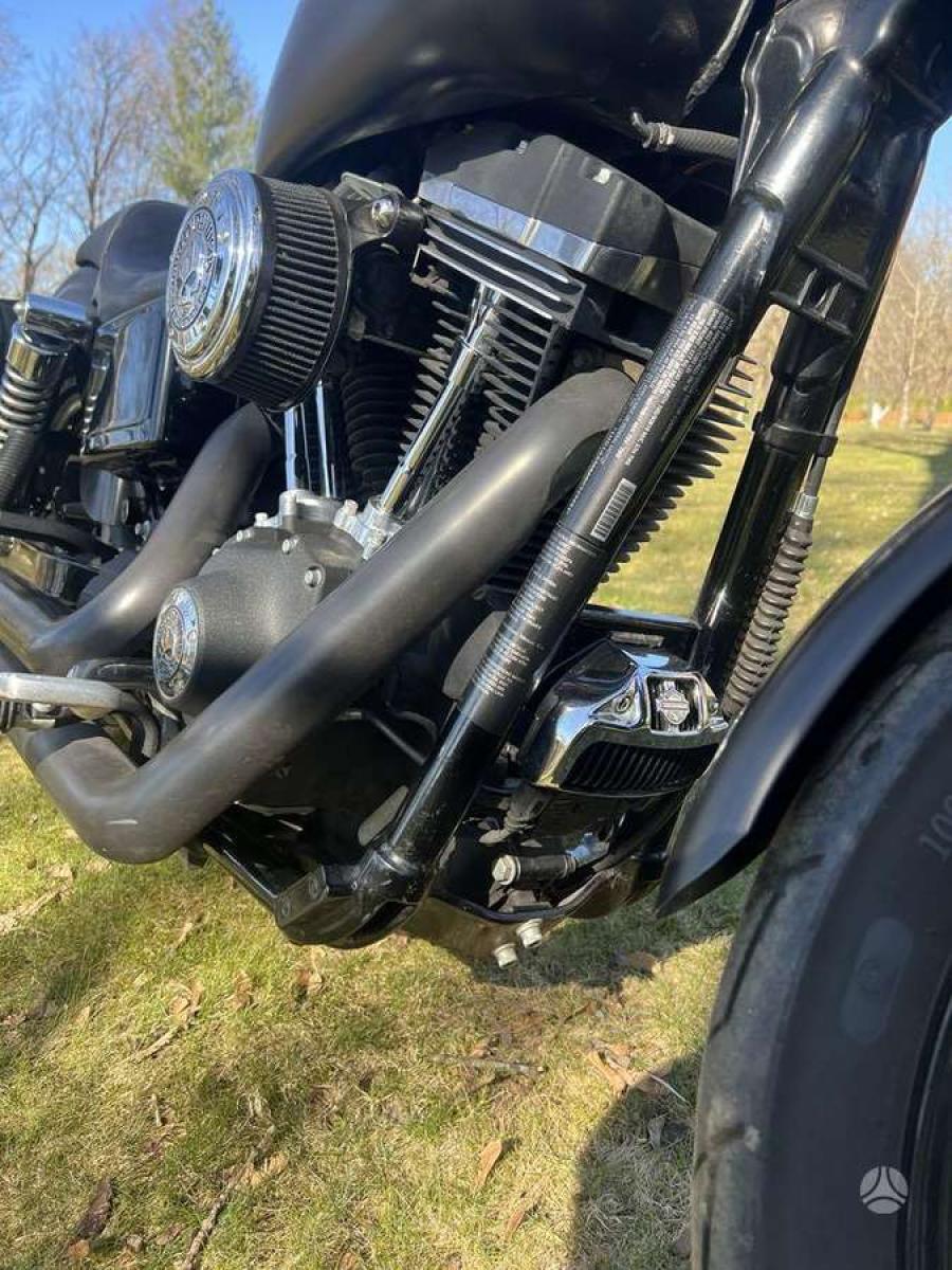 Черный Харли-Девидсон Dyna Street Bob 2016 в Таураге, объемом двигателя 1.69 л и пробегом 15 тыс. км за 7499 €, фото 4 на AUTOMOTO.COM.LV