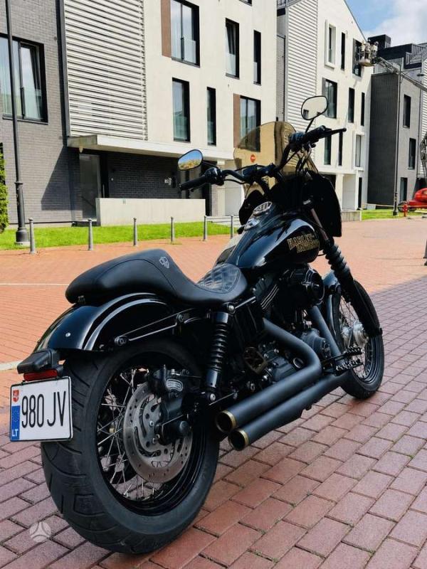 Melns Harley-Davidson Dyna Street Bob 2016 Viļņa, ar dzinēja tilpumu 1.69 L un nobraukumu 47 tūkst. km par 8950 €, foto 3 vietnē AUTOMOTO.COM.LV