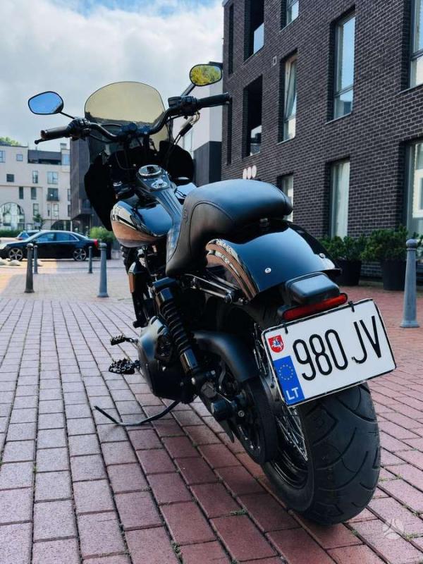 Melns Harley-Davidson Dyna Street Bob 2016 Viļņa, ar dzinēja tilpumu 1.69 L un nobraukumu 47 tūkst. km par 8950 €, foto 6 vietnē AUTOMOTO.COM.LV