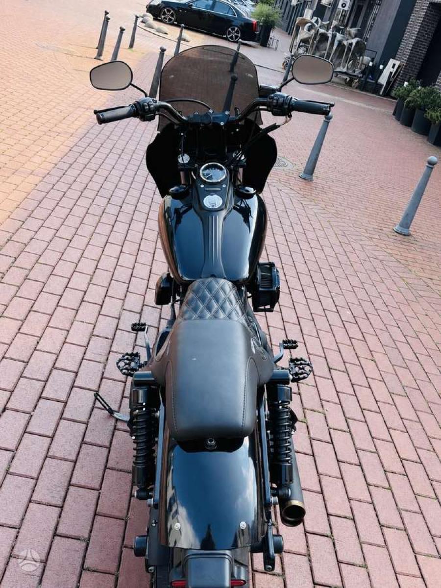 Melns Harley-Davidson Dyna Street Bob 2016 Viļņa, ar dzinēja tilpumu 1.69 L un nobraukumu 47 tūkst. km par 8950 €, foto 9 vietnē AUTOMOTO.COM.LV