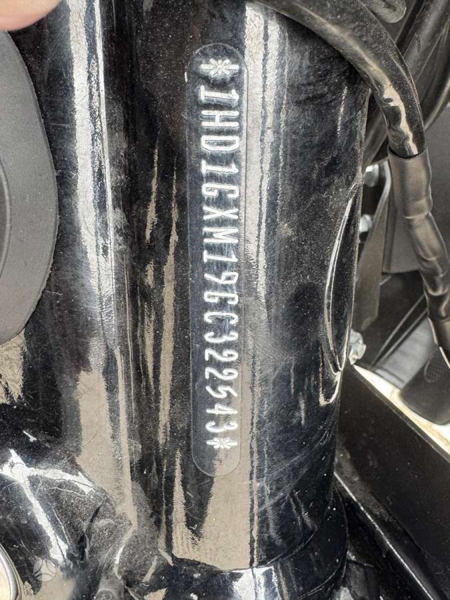 Melns Harley-Davidson Dyna Street Bob 2016 Viļņa, ar dzinēja tilpumu 1.69 L un nobraukumu 47 tūkst. km par 8950 €, foto 11 vietnē AUTOMOTO.COM.LV