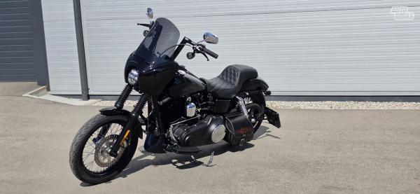 Melns Harley-Davidson Dyna Street Bob 2017 Klaipėda, ar dzinēja tilpumu 1.70 L un nobraukumu 20 tūkst. km par 7200 €, foto 9 vietnē AUTOMOTO.COM.LV