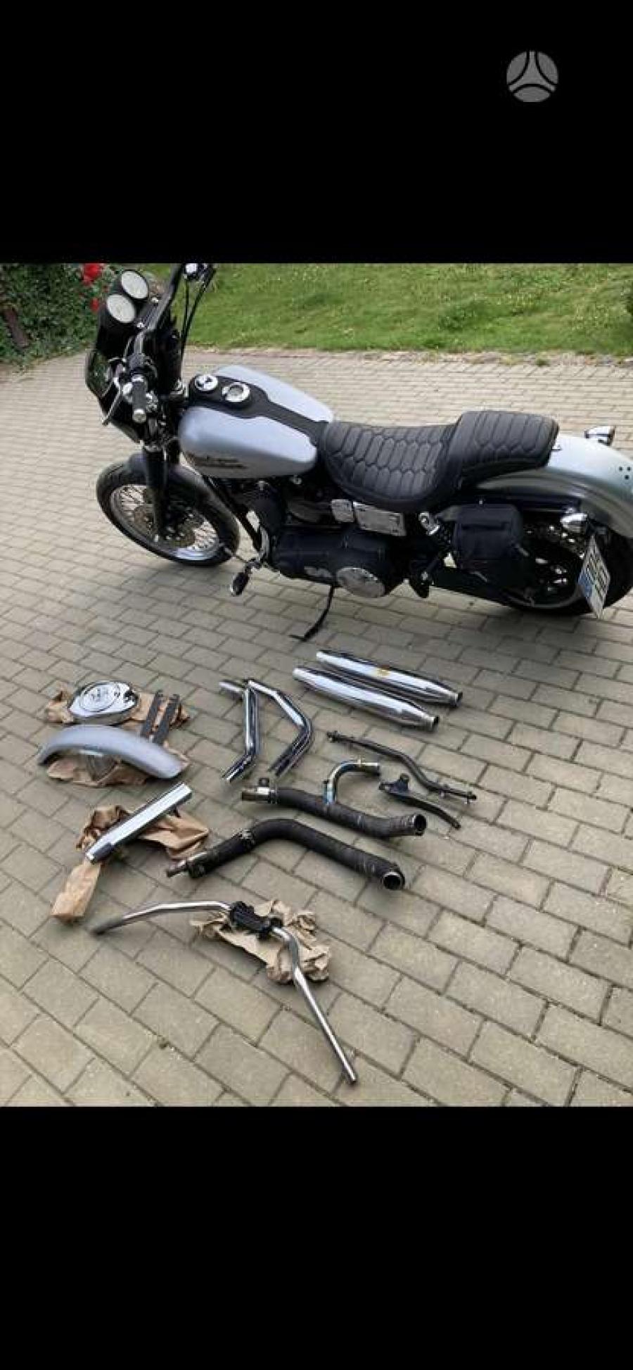 Grey Harley-Davidson Dyna Street Bob 1999 in Vilnius, with an engine capacity of 1.45 L and mileage of 22 thousand km for 5650 €, photo 10 on AUTOMOTO.COM.LV