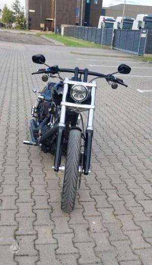 Pelēks Harley-Davidson Dyna Street Bob 2016 Viļņa, ar dzinēja tilpumu 1.69 L un nobraukumu 37 tūkst. km par 8500 €, foto 10 vietnē AUTOMOTO.COM.LV