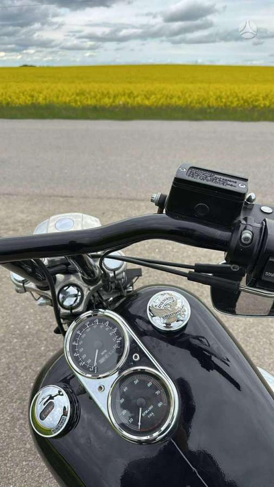 Харли-Девидсон Dyna Street Bob 1995 в Шяуляй, объемом двигателя 1.34 л и пробегом 47 тыс. км за 6100 €, фото 4 на AUTOMOTO.COM.LV