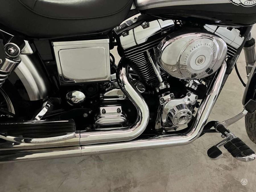 Харли-Девидсон Dyna Street Bob 2003 в Шяуляй, объемом двигателя 1.45 л и пробегом 56 тыс. км за 5112 €, фото 9 на AUTOMOTO.COM.LV