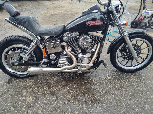 Harley-Davidson Dyna Street Bob 2004 in Siauliai, with an engine capacity of 1.45 L and mileage of 12 thousand km for 3900 €, photo 11 on AUTOMOTO.COM.LV
