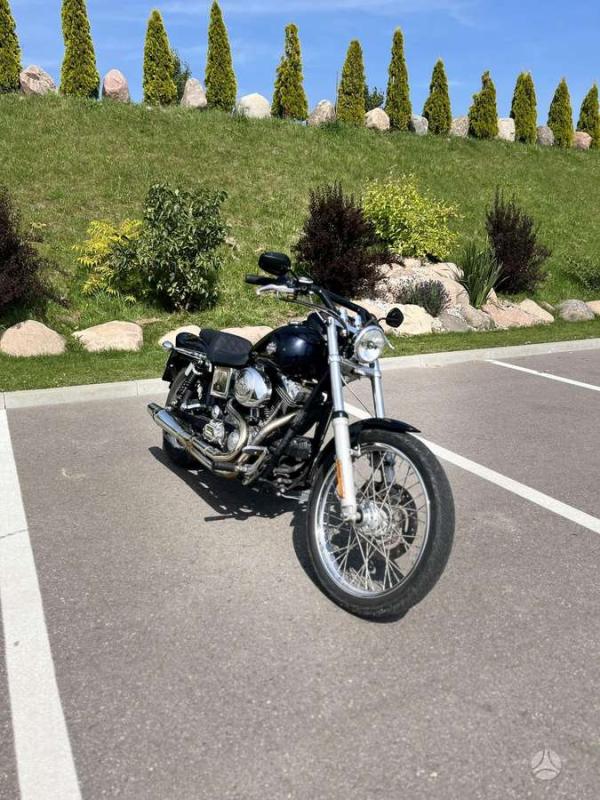 Harley-Davidson Dyna Street Bob 2005 in Vilnius, with an engine capacity of 1.45 L and mileage of 67 thousand km for 5100 €, photo 1 on AUTOMOTO.COM.LV
