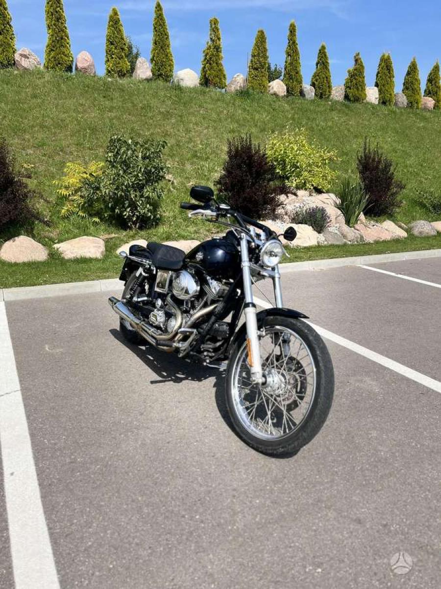 Harley-Davidson Dyna Street Bob 2005 in Vilnius, with an engine capacity of 1.45 L and mileage of 67 thousand km for 5100 €, photo 1 on AUTOMOTO.COM.LV