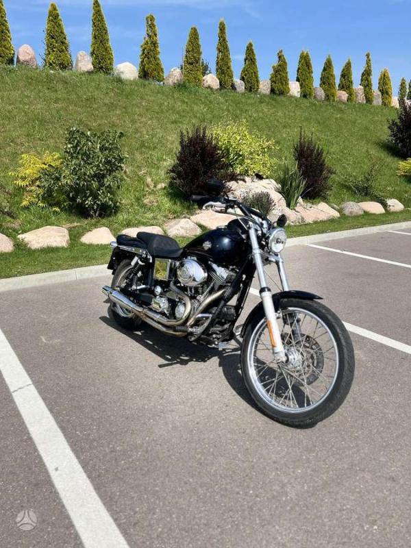 Harley-Davidson Dyna Street Bob 2005 in Vilnius, with an engine capacity of 1.45 L and mileage of 67 thousand km for 5100 €, photo 2 on AUTOMOTO.COM.LV