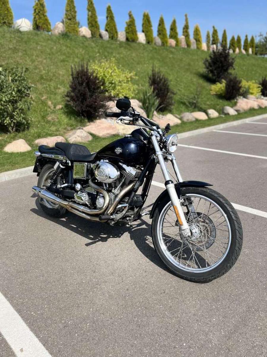 Harley-Davidson Dyna Street Bob 2005 in Vilnius, with an engine capacity of 1.45 L and mileage of 67 thousand km for 5100 €, photo 4 on AUTOMOTO.COM.LV