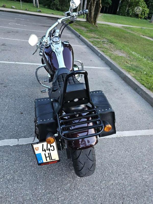 Harley-Davidson Dyna Street Bob 2010 Anykščiai, ar dzinēja tilpumu 1.60 L un nobraukumu 24 tūkst. km par 7500 €, foto 3 vietnē AUTOMOTO.COM.LV