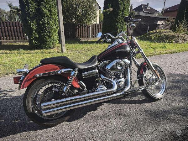 Harley-Davidson Dyna Street Bob 2012 in Kaunas, with an engine capacity of 1.60 L and mileage of 34 thousand km for 6000 €, photo 3 on AUTOMOTO.COM.LV
