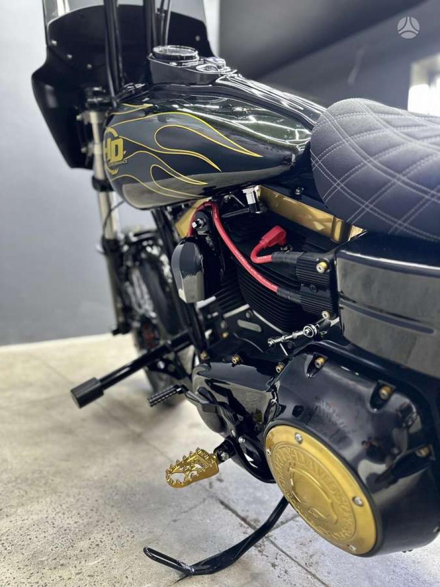 Harley-Davidson Dyna Street Bob 2013 Kauņa, ar dzinēja tilpumu 1.80 L un nobraukumu 16 tūkst. km par 12900 €, foto 4 vietnē AUTOMOTO.COM.LV