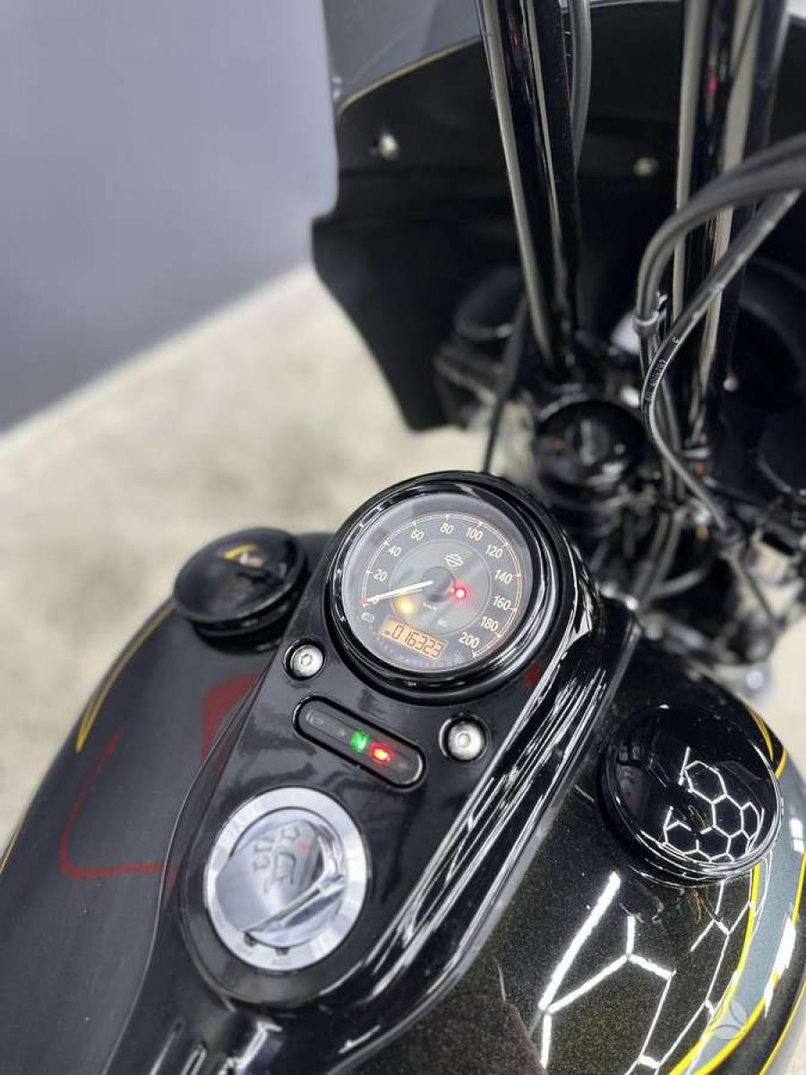 Harley-Davidson Dyna Street Bob 2013 Kauņa, ar dzinēja tilpumu 1.80 L un nobraukumu 16 tūkst. km par 12900 €, foto 6 vietnē AUTOMOTO.COM.LV