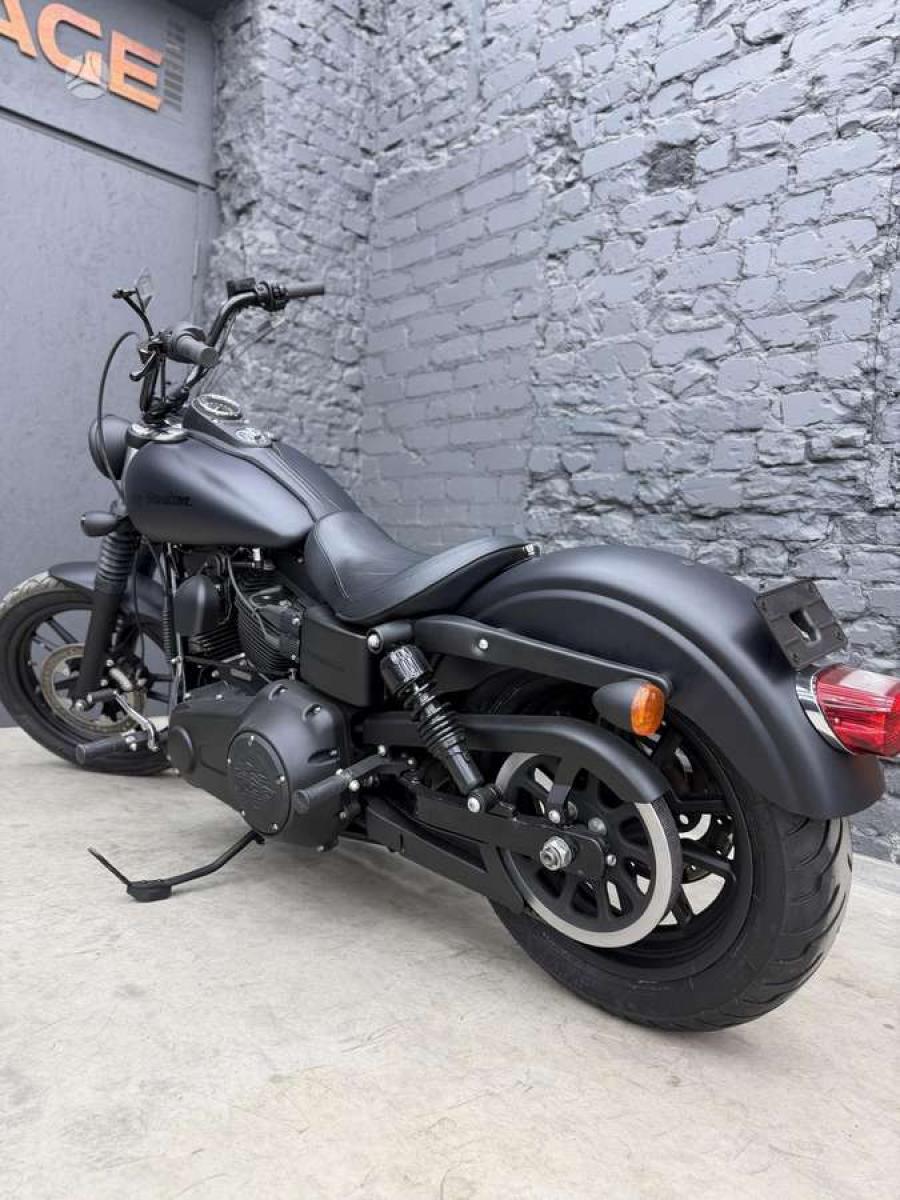 Harley-Davidson Dyna Street Bob 2014 Šauļi, ar dzinēja tilpumu 1.69 L un nobraukumu 20 tūkst. km par 8500 €, foto 2 vietnē AUTOMOTO.COM.LV