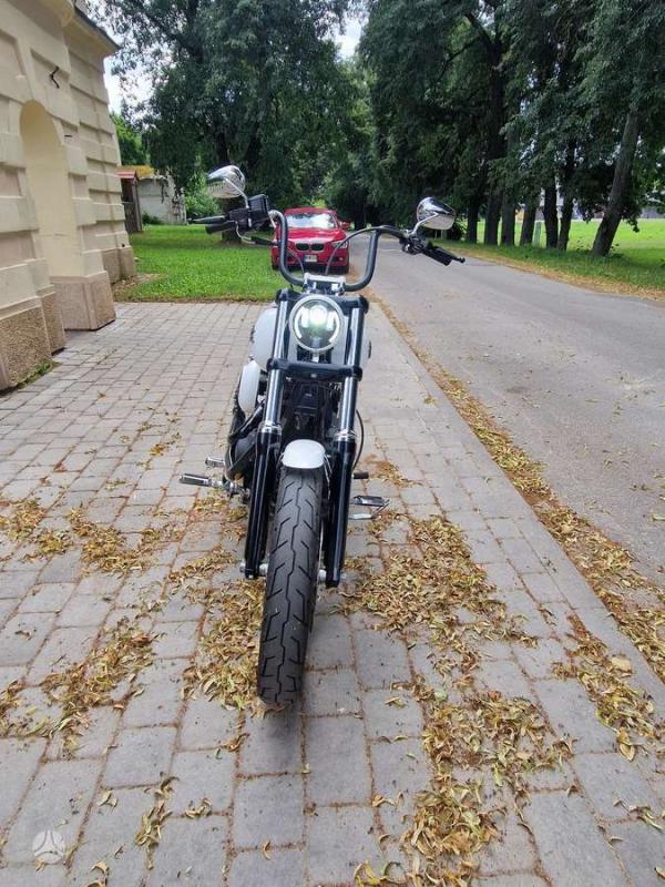 Harley-Davidson Dyna Street Bob 2016 Viļņa, ar dzinēja tilpumu 1.69 L un nobraukumu 30 tūkst. km par 7499 €, foto 3 vietnē AUTOMOTO.COM.LV
