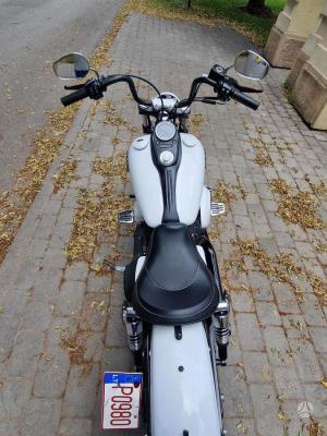 Harley-Davidson Dyna Street Bob 2016 in Vilnius, with an engine capacity of 1.69 L and mileage of 30 thousand km for 7499 €, photo 7 on AUTOMOTO.COM.LV
