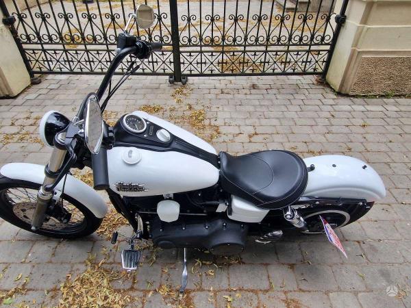 Harley-Davidson Dyna Street Bob 2016 Viļņa, ar dzinēja tilpumu 1.69 L un nobraukumu 30 tūkst. km par 7499 €, foto 9 vietnē AUTOMOTO.COM.LV