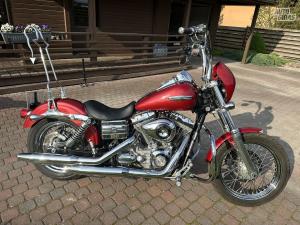 Красный Харли-Девидсон Dyna Street Bob 2009 в Мажейкяй, объемом двигателя 1.58 л и пробегом 0 тыс. км за 6000 €, фото  на AUTOMOTO.COM.LV