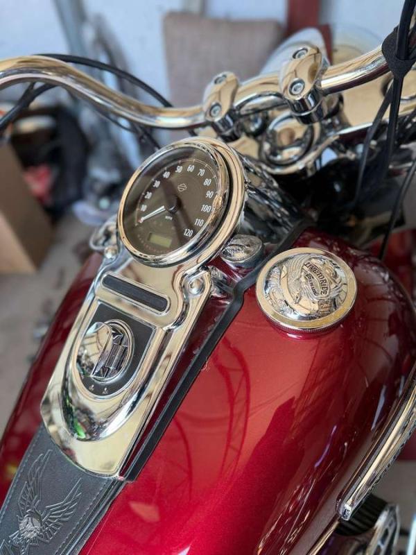 Red Harley-Davidson Dyna Street Bob 2016 in Kaunas, with an engine capacity of 1.45 L and mileage of 17 thousand km for 7900 €, photo 11 on AUTOMOTO.COM.LV