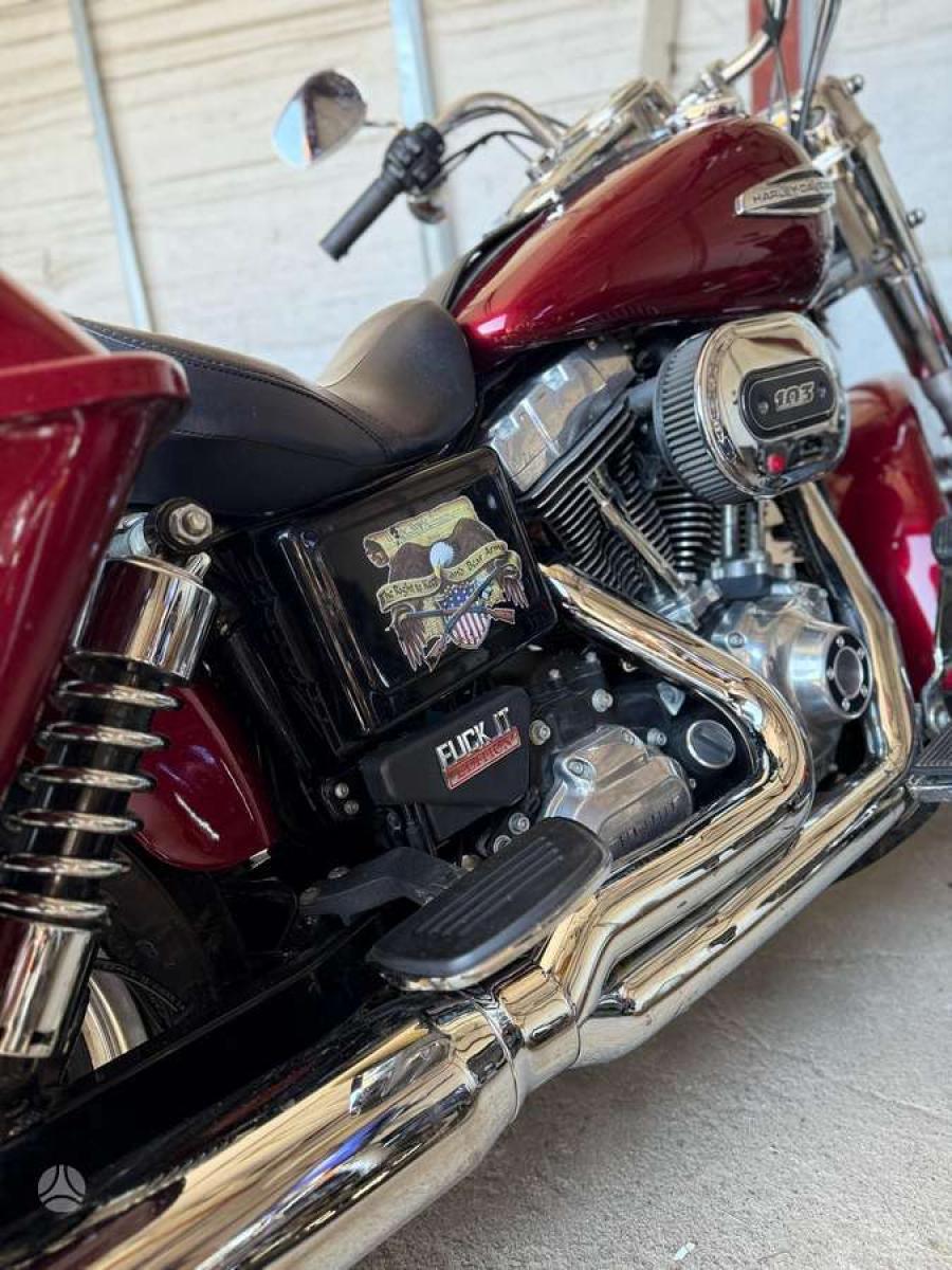 Sarkans Harley-Davidson Dyna Street Bob 2016 Kauņa, ar dzinēja tilpumu 0.00 L un nobraukumu 17 tūkst. km par 7500 €, foto 10 vietnē AUTOMOTO.COM.LV