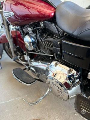 Sarkans Harley-Davidson Dyna Street Bob 2016 Kauņa, ar dzinēja tilpumu 0.00 L un nobraukumu 17 tūkst. km par 7500 €, foto 12 vietnē AUTOMOTO.COM.LV