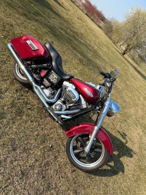 Sarkans Harley-Davidson Dyna Street Bob 2016 Kauņa, ar dzinēja tilpumu 0.00 L un nobraukumu 17 tūkst. km par 7500 €, foto 17 vietnē AUTOMOTO.COM.LV