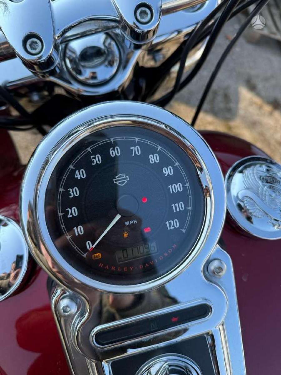 Sarkans Harley-Davidson Dyna Street Bob 2016 Kauņa, ar dzinēja tilpumu 0.00 L un nobraukumu 17 tūkst. km par 7500 €, foto 18 vietnē AUTOMOTO.COM.LV
