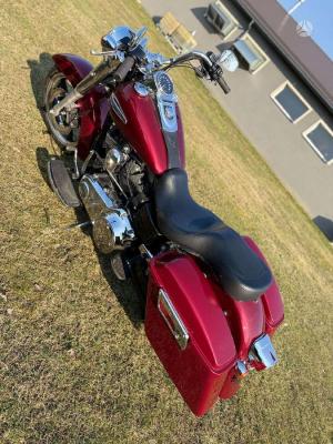 Sarkans Harley-Davidson Dyna Street Bob 2016 Kauņa, ar dzinēja tilpumu 0.00 L un nobraukumu 17 tūkst. km par 7500 €, foto 19 vietnē AUTOMOTO.COM.LV