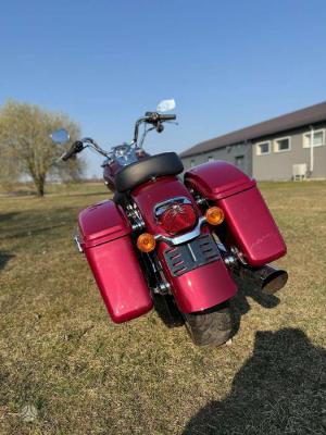 Sarkans Harley-Davidson Dyna Street Bob 2016 Kauņa, ar dzinēja tilpumu 0.00 L un nobraukumu 17 tūkst. km par 7500 €, foto 20 vietnē AUTOMOTO.COM.LV