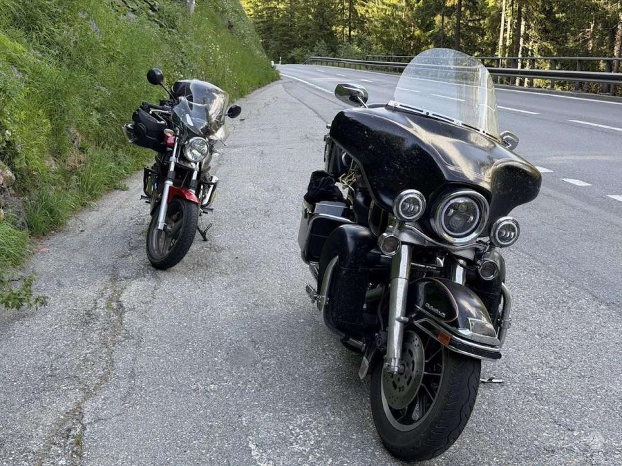 Black Harley-Davidson Electra Glide 1993 in Naujoji Akmene, with an engine capacity of 1.34 L and mileage of 66 thousand km for 6000 €, photo 4 on AUTOMOTO.COM.LV
